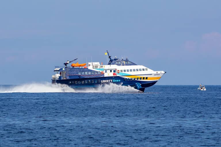 Liberty Lines | Faster & Reliable Ferries | Smartferry | N°1